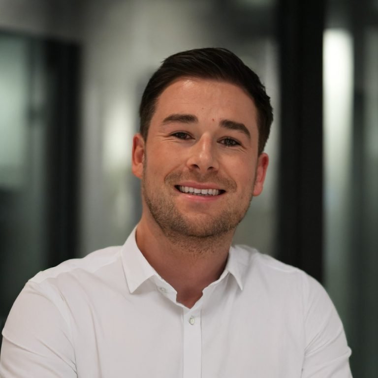 Structural & Architectural Glazing Specialists | Fluid Glass